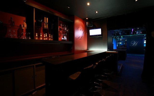 ホストクラブClub HERO(ヒーロー)高松-YORUNAVI